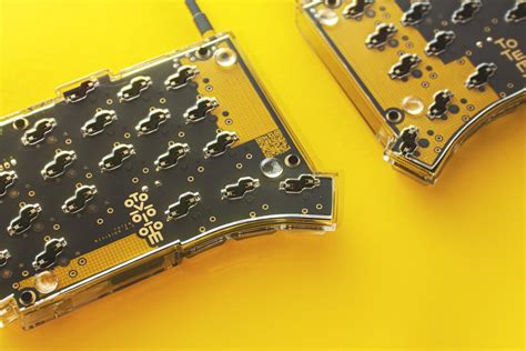 Totem A Tiny Split Keyboard Using Seeed Xiaos Rergomechkeyboards