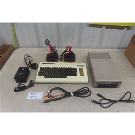 Commodore Vic 20 Computer With 2 Joy Sticks