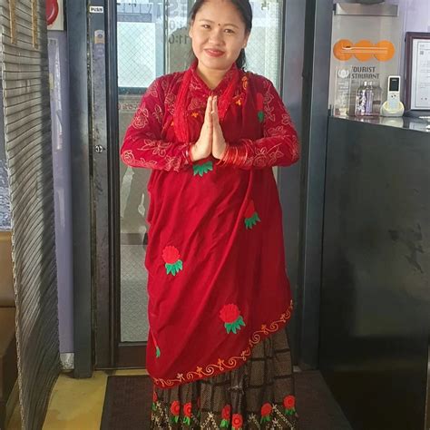 Everest 나마스떼 에베레스트 레스토랑에서 전통적인 네팔 And 인도 요리의 맛을 경험하세요 저희 에베레스트 레스토랑은 네팔과 인도의 다채로운 향신료와 전통적인