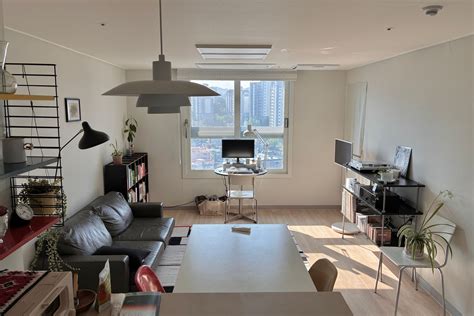 10평에 담긴 미드센추리 취향 디자이너 부부의 빈티지 하우스 라이프스타일 슈퍼앱 오늘의집