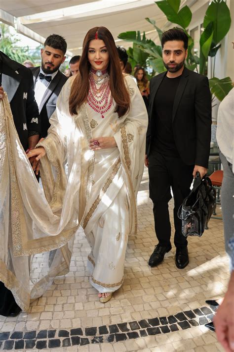 Aishwarya Rai Photos CelebMafia