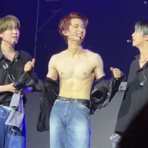 Legendary Kpop Abs ♂️ On Twitter Cute Asian Guys Abs Kpop Guys