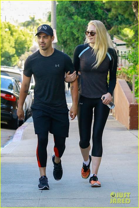 Joe Jonas And Sophie Turner Hike In Matching Workout Clothes Photo