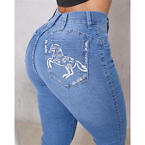 Calça Jeans Feminina Country Bordada Com Elastano Boot Coot Flare