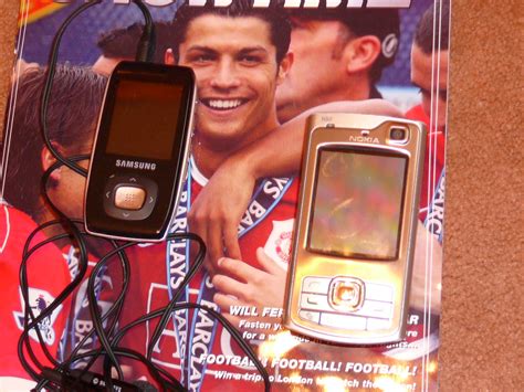 موبايل أم بي 2 صوت ما نستغني عنه رغم حبي للصمت Ali Ali Flickr