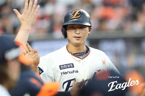 한화 무섭다 문폰와류엄문 선발 6연승→리그 2위지는 법 잊은 이글스 노시환 플로리얼 홈런쇼 앞세워 연승 질주 대전스코어