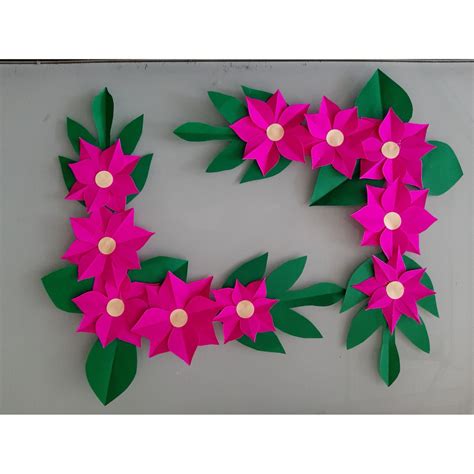 ดอกไม้กระดาษตกแต่งบอร์ด ตกแต่งห้องเรียน ดอกบานชื่น ช่อสีชมพู กลาง 3 5 นิ้ว เล็ก 2 5 1 คู่