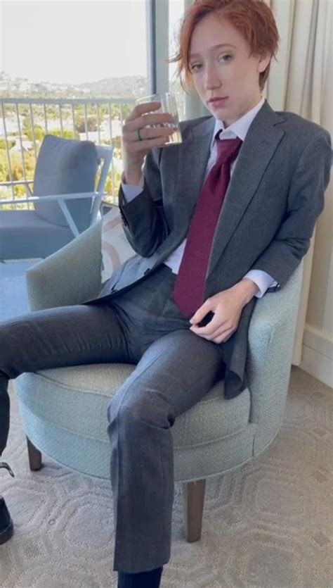 Who Is This Plssss 1 Reply 1284001 ›