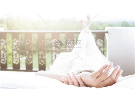 家休闲放松和幸福的概念高清图片下载 正版图片503582565 摄图网