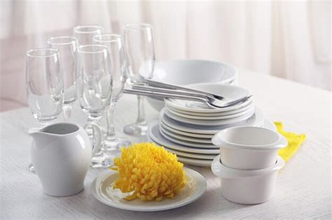 Premium Photo Clean Dishes Closeup