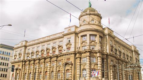 Премијер Мацут се састао са ректором Ђокићем РТ Балкан сазнаје Биће и наставак — Rt Balkan