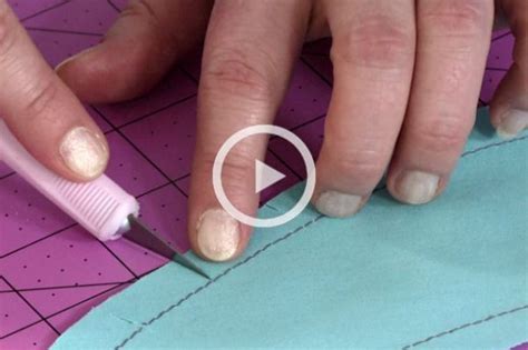 Video How To Clip Curves Accurately Threads Sewing Basics Crafts Sewing Patterns Sewing