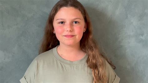 Kara Tomkins Professional Profile Photos On Starnow Actor Model