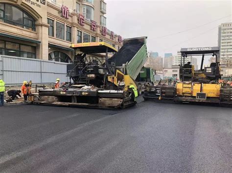 郑州沥青路面修复的工艺步骤 市政道路沥青 郑州沥青搅拌站 郑州沥青摊铺郑州沥青砼柏油马路施工沥青冷补料郑州信创