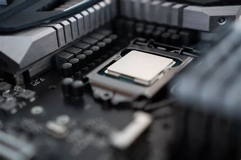 Researchers Say Future Intel Amd And Arm Chips At Risk From Slam