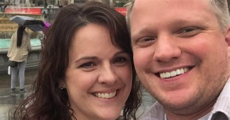 Dentist Accused Of Killing Wife By Poisoning Her Shakes Charged With Trying To Get Fellow Jail