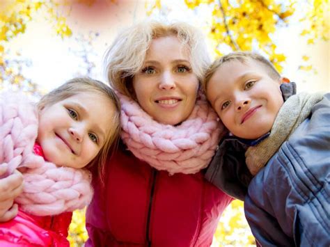 10 Ways To Help Foster A Strong Relationship Between Siblings Mind