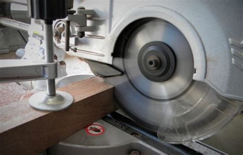 丸ノコ（丸のこ）とは？どのようなものか、種類をご紹介【大工道具用語集】 成澤木工株式会社