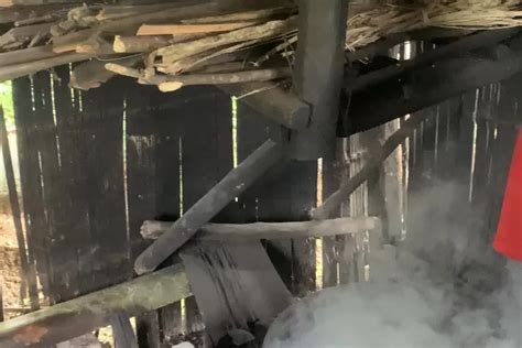 UMKM Pembuatan Gula Aren Masyarakat Lokal Di Desa Majasari Menggugah