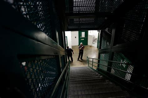 11 Harris County Jailers Fired After Death Of Jaquaree Simmons The