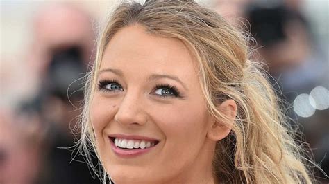 Blake Lively Sets Pulses Racing In Ultra Rare Bikini Photo And Wow