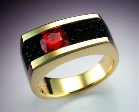 Незвичайна ювелірна геометрія. В енциклопедії написано, що "каблучка ...