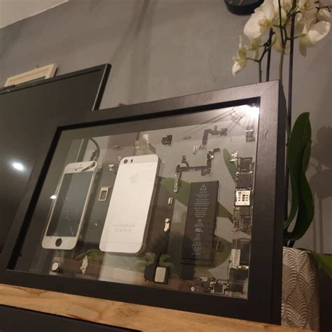 Iphone In Piece Of Art Deco Murale Parement Mural Tableau Art