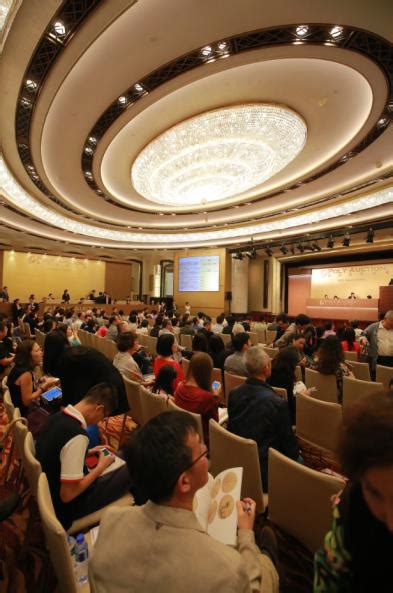 保利香港2015秋拍总成交额达914亿拍卖资讯新浪收藏新浪网
