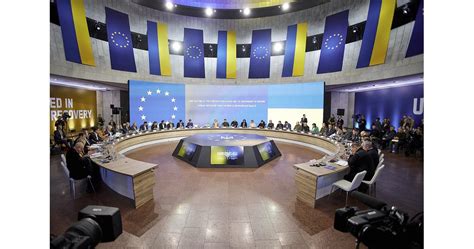 Съветът на ЕС предоставя още военна помощ на Украйна чрез механизъм за подкрепа на мира