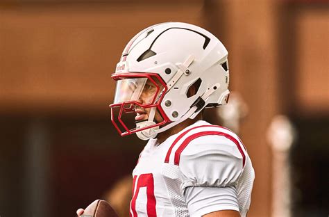 Riddell Axiom Football Helmet For Sale