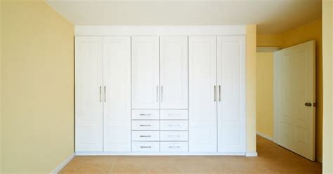 옷장 속 택시 기사 시신 범인 여자친구가 발견…살해 동기는