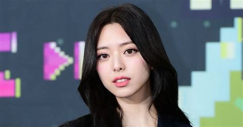 [현장포토] 숨은 섹시 찾기 유나 골반 위 하트