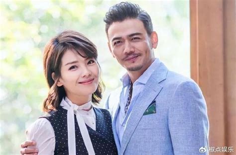 杨烁王黎雯被传婚变2年后首同框，海边牵手漫步，女儿漂亮儿子帅