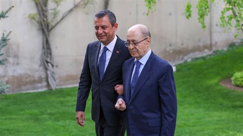 Özgür Özel Ahmet Necdet Sezeri Ziyaret Etti