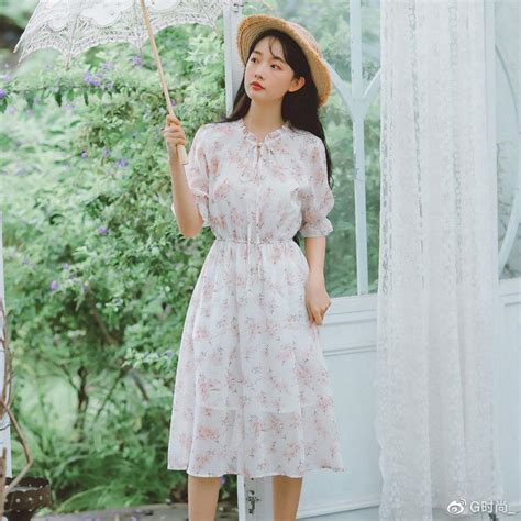 适合春天的3种穿搭风格，气质时髦又减龄，照着穿就对了