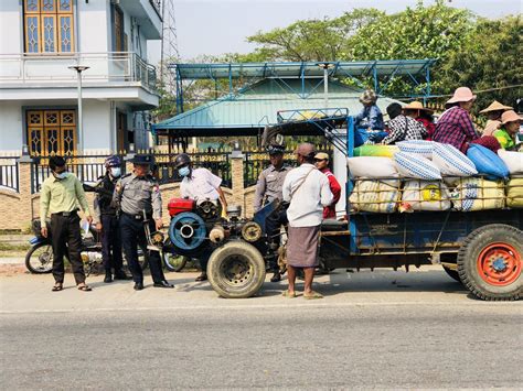 ဓနုဖြူမြို့နယ်တွင် ယာဉ်အန္တရာယ်ကင်းရှင်းရေးအတွက် ယာဉ်စည်းကမ်း၊ လမ်းစည်းကမ်း အသိပညာပေးဆောင်ရွက