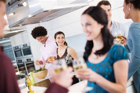 How To Make Your Home Guest Ready In 10 Minutes Or Less
