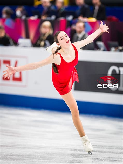 Lara Naki Gutman Edea Skates