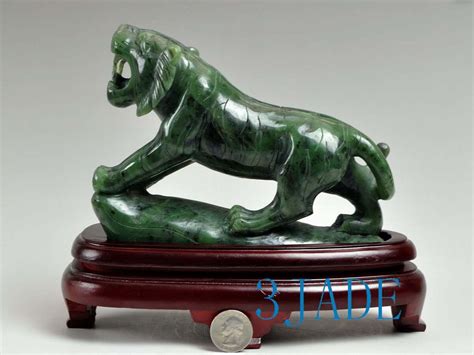 Natural Green Nephrite Jade Tiger Statue Carving Sculpture J026145
