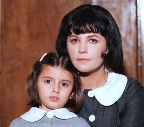 زری خوشکام یا زهرا حاتمی از سینما، در دل سینما با یک زندگی کاملا