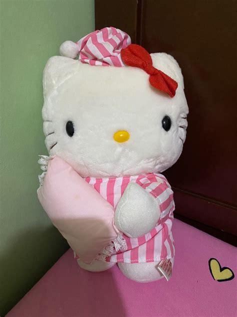 Hello Kitty Hug The Pillow Eikoh 1976 1998 Hobbies And Toys Toys