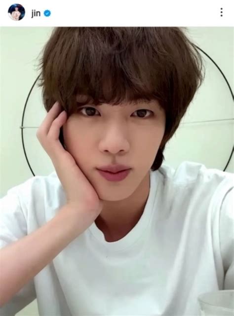 방탄소년단 Bts 진 설레는 봄 선물로 팬심 저격