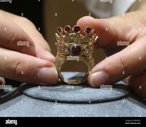 Tupac Crown Rings