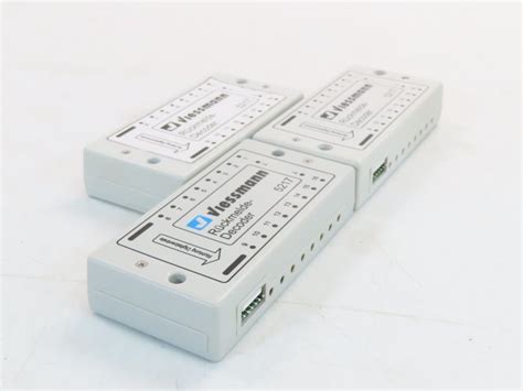 Viessmann H0 - 5217 - Digital control unit (5) - 3x feedback decoder ...