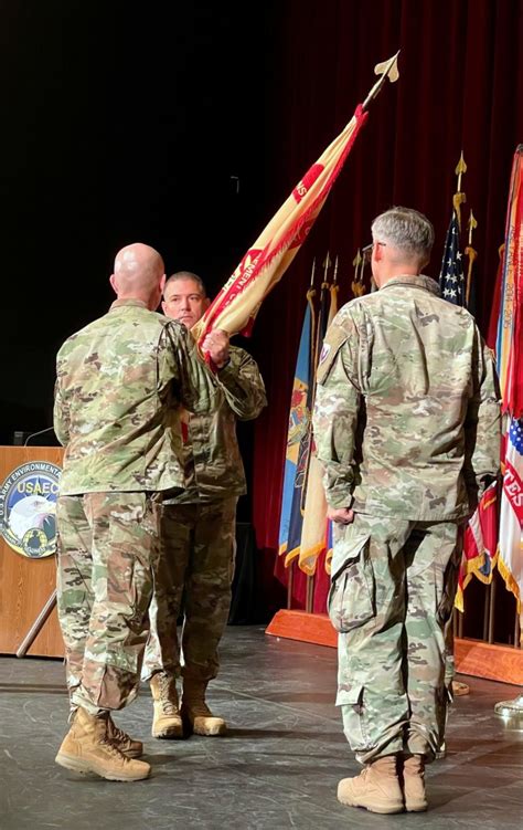 Passing The Green Baton U S Army Environmental Command Welcomes New Leadership Article The