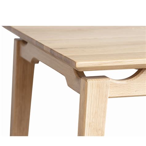 Riko Style Ruby Table