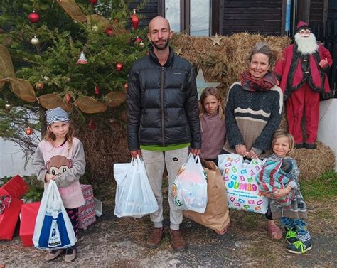 Защо палестинско семейство с 4 деца посрещна Нова година в Стоилово Грамофона новини от