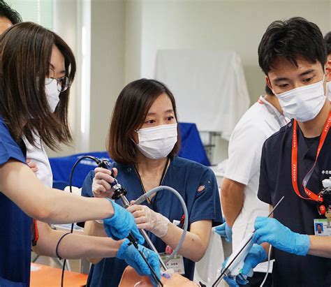 研修内容・入局希望の方へ 香川大学医学部付属病院 呼吸器・乳腺内分泌外科香川大学医学部付属病院 呼吸器・乳腺内分泌外科