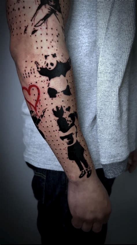Banksy Rat Tattoos Banksy Quote Rat With Sign Get Out While You Can