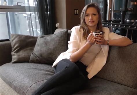 Adorable Spinner Masturbates In Her Debut Video Zb Porn